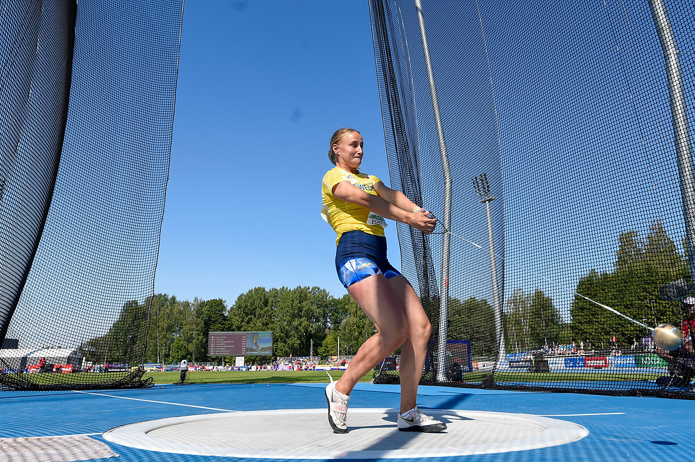 Thea Löfman till släggfinal: ”Äntligen!” - Friidrottsförbundet